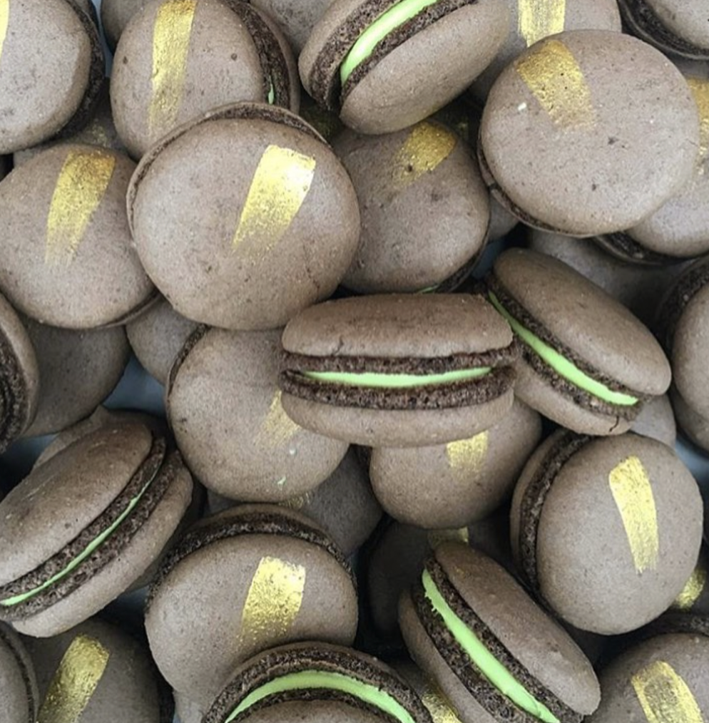 Pre-Order! Christmas 25 Piece Macaron Box | Confectionery!